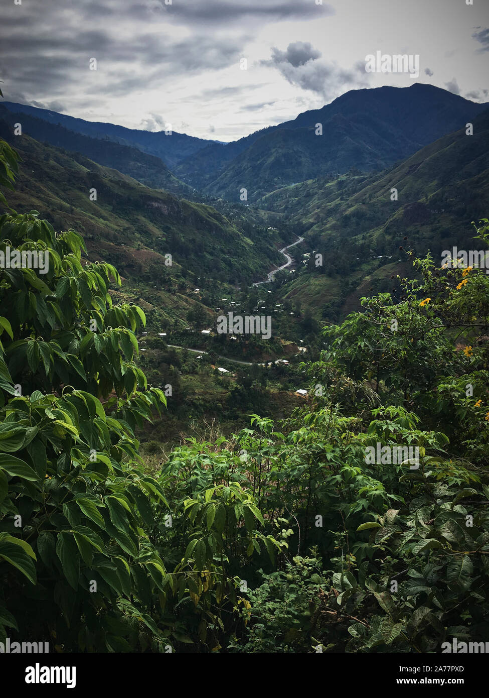 The gorgeous mountain landscapes of Mount Hagen Papua New Guinea Stock ...