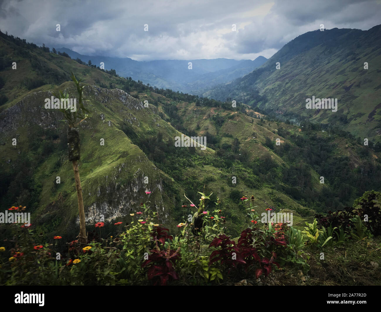 The gorgeous mountain landscapes of Mount Hagen Papua New Guinea Stock ...