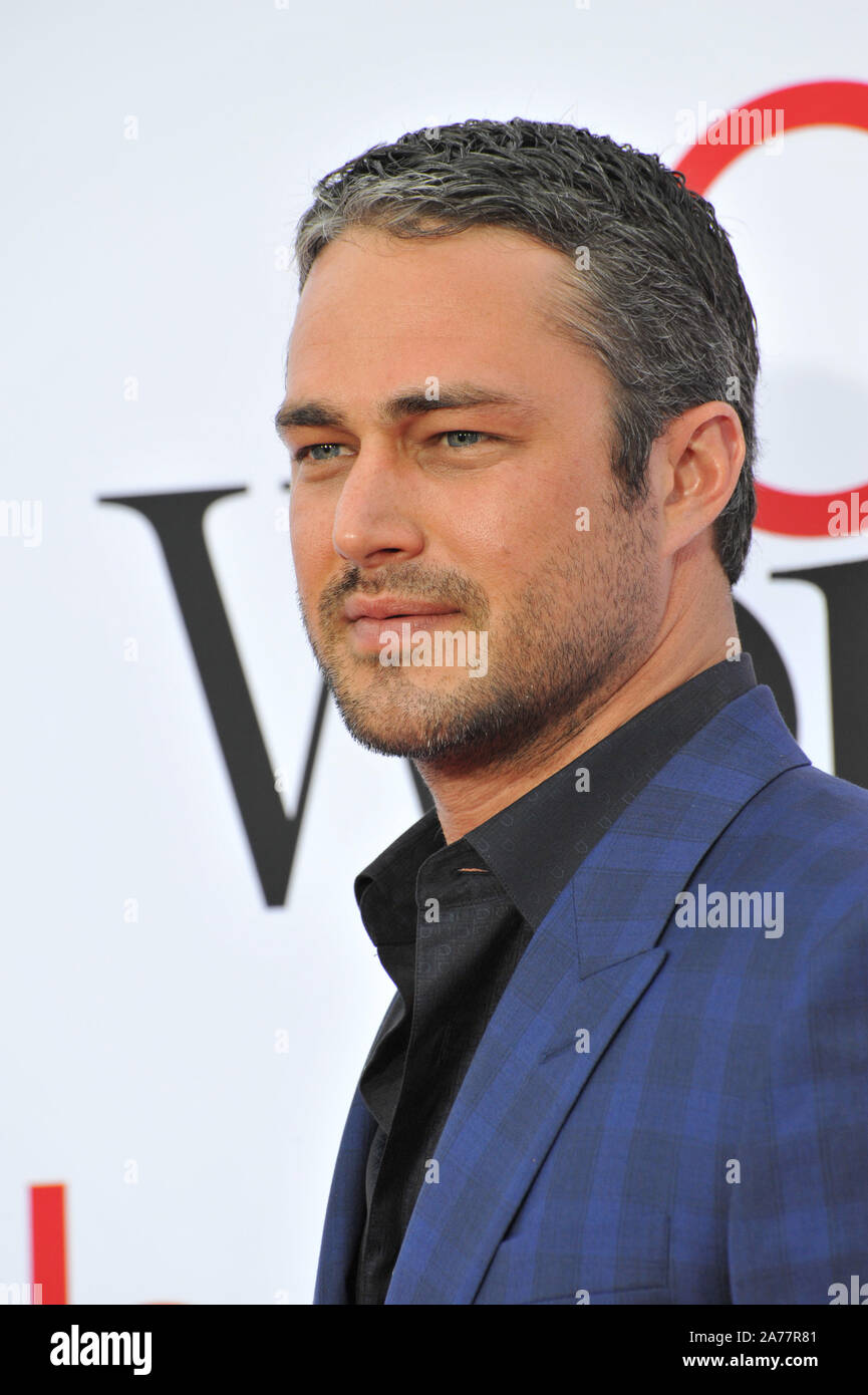 Portrait beard actor blue suit hi-res stock photography and images - Alamy