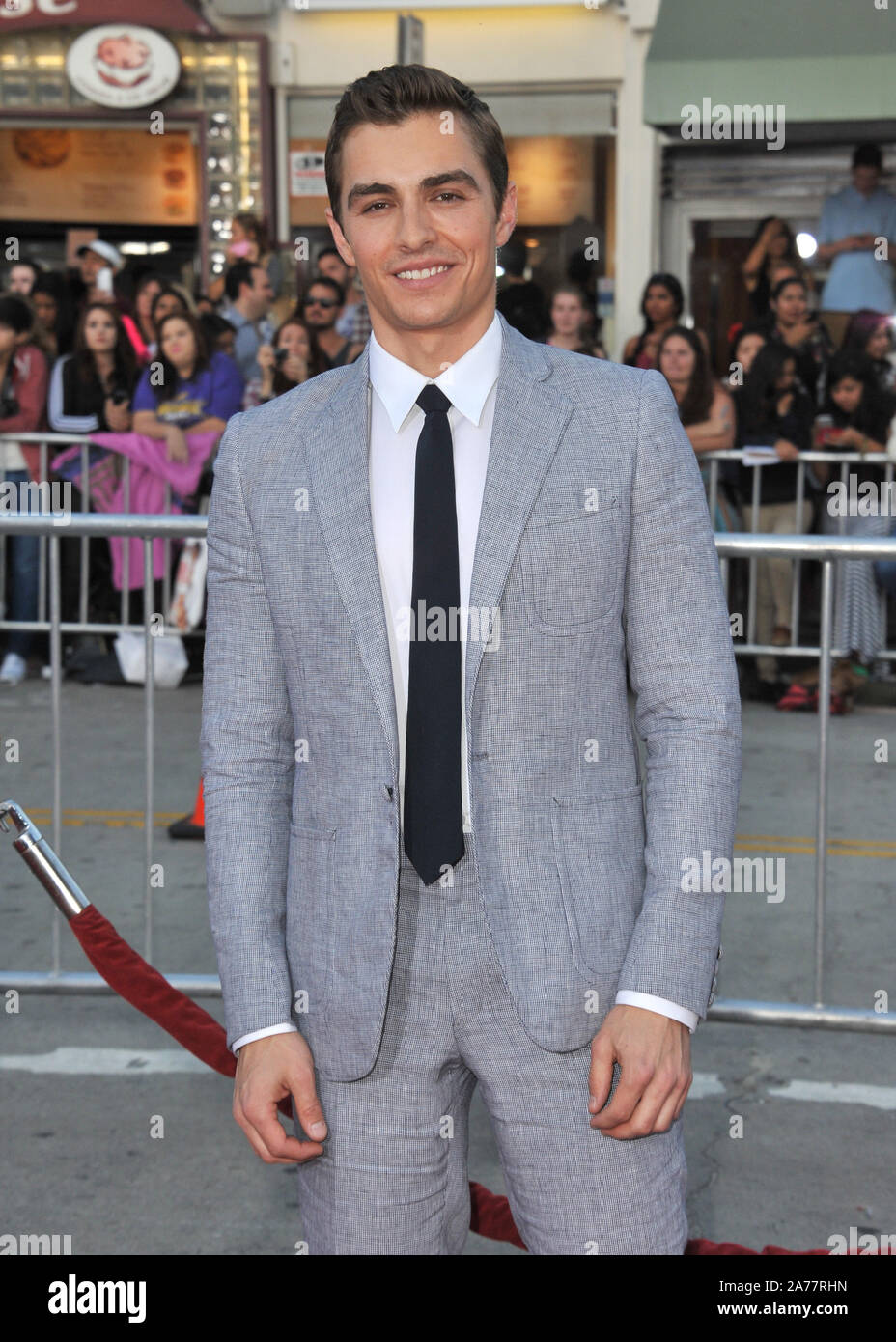 Dave franco neighbors 2014 hi-res stock photography and images - Alamy
