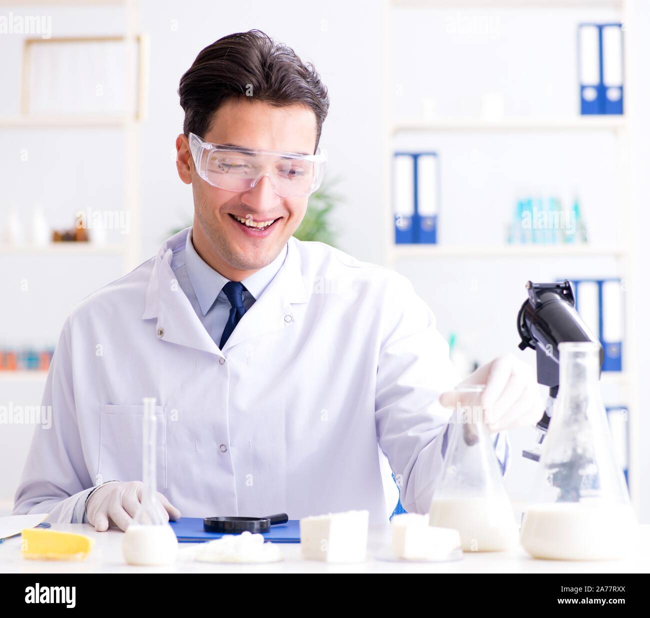 Student testing food in lab hi-res stock photography and images - Alamy