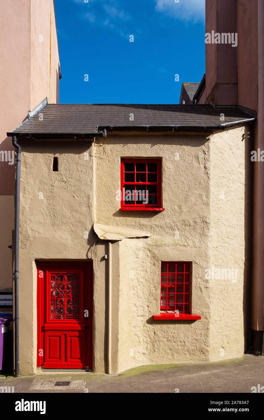 Little cute house hi-res stock photography and images - Alamy