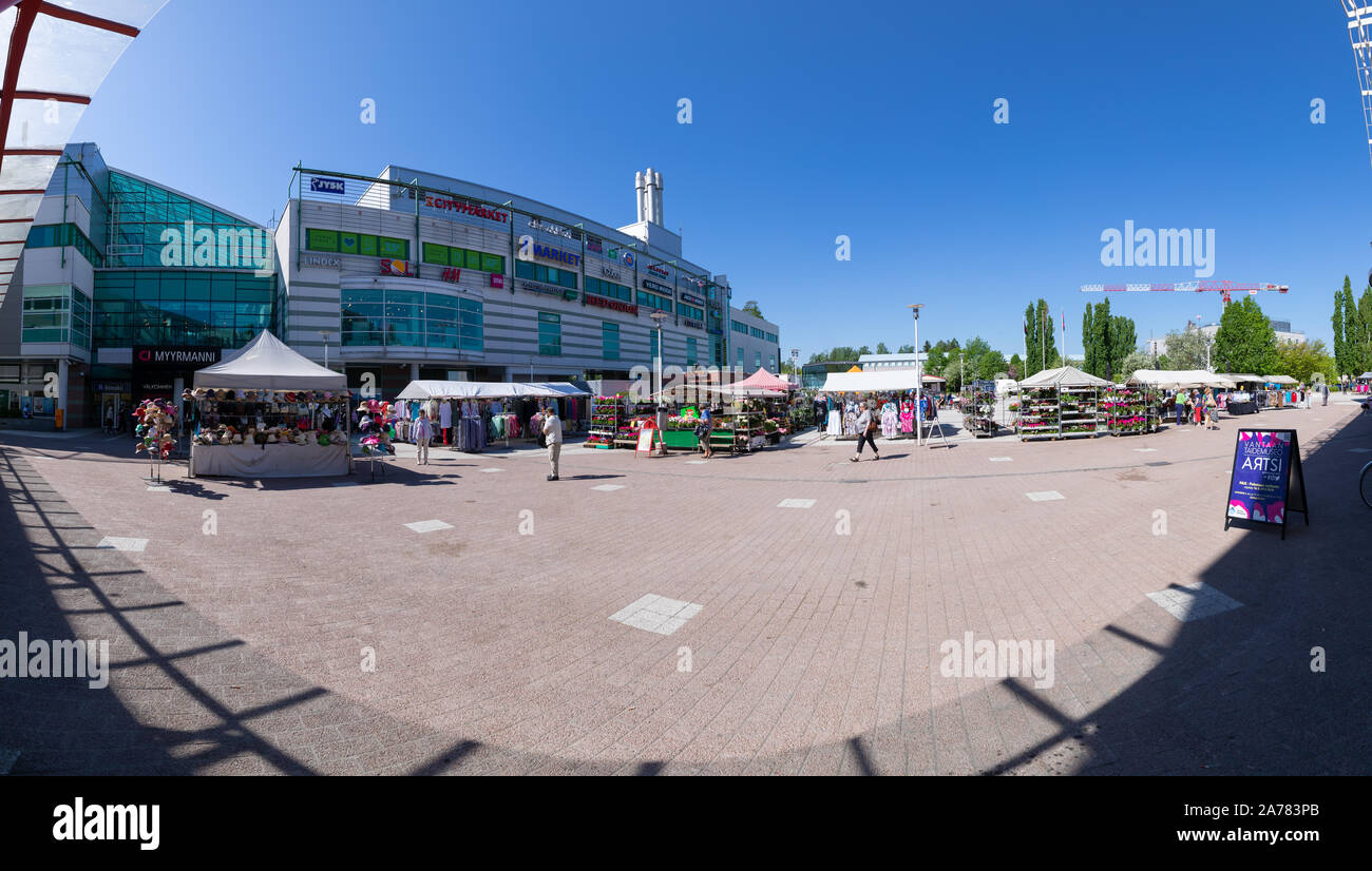 Kauppakeskus Myyrmanni Vantaalla Stock Photo - Alamy