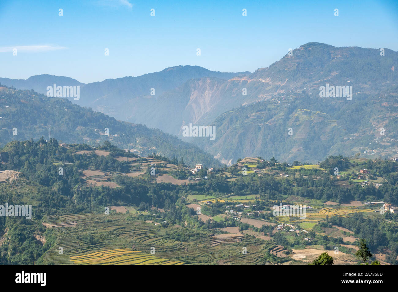 Trekking in the himalayan foothills hi-res stock photography and images ...