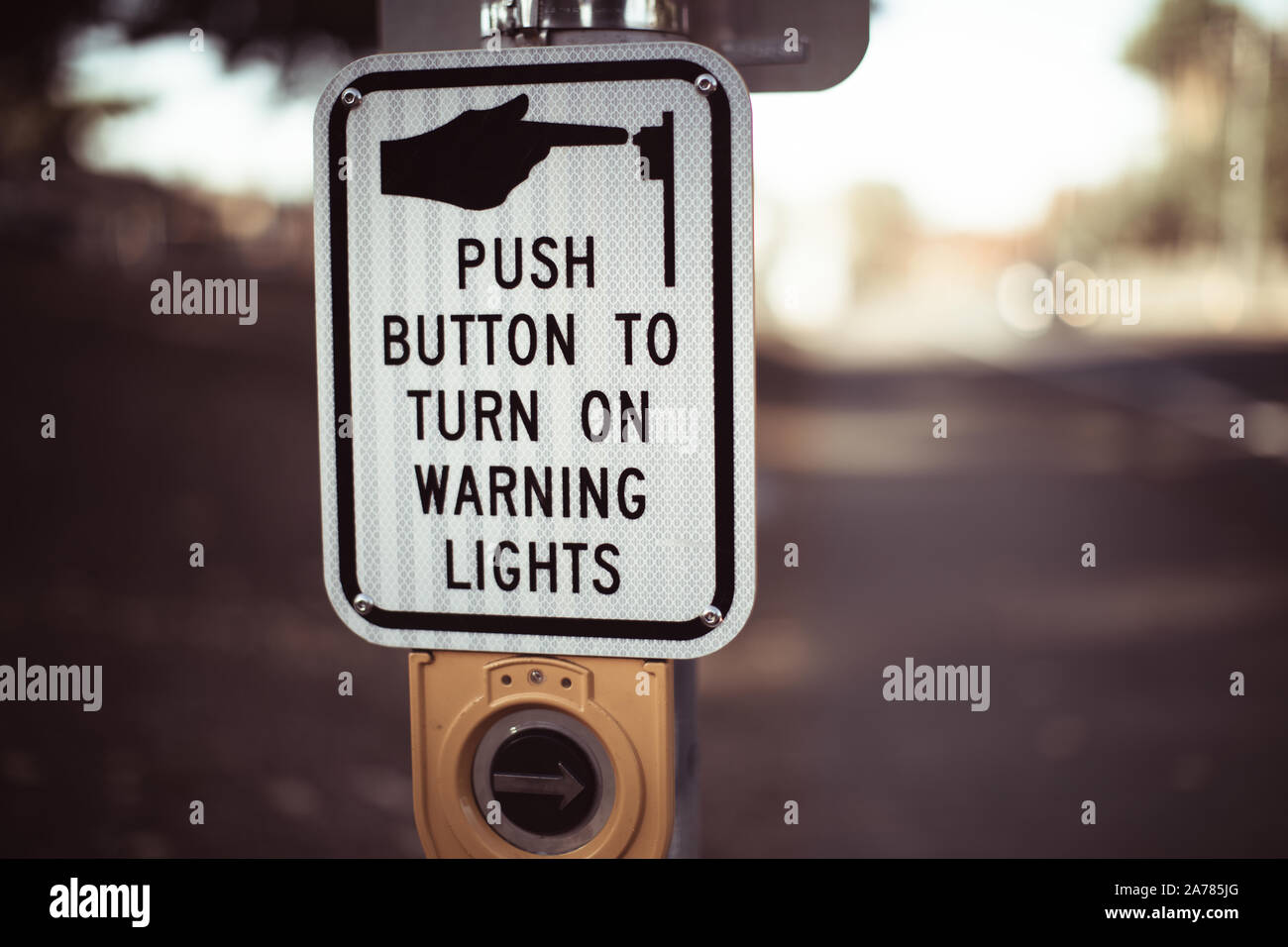 Turn on warning lights hi-res stock photography and images - Alamy