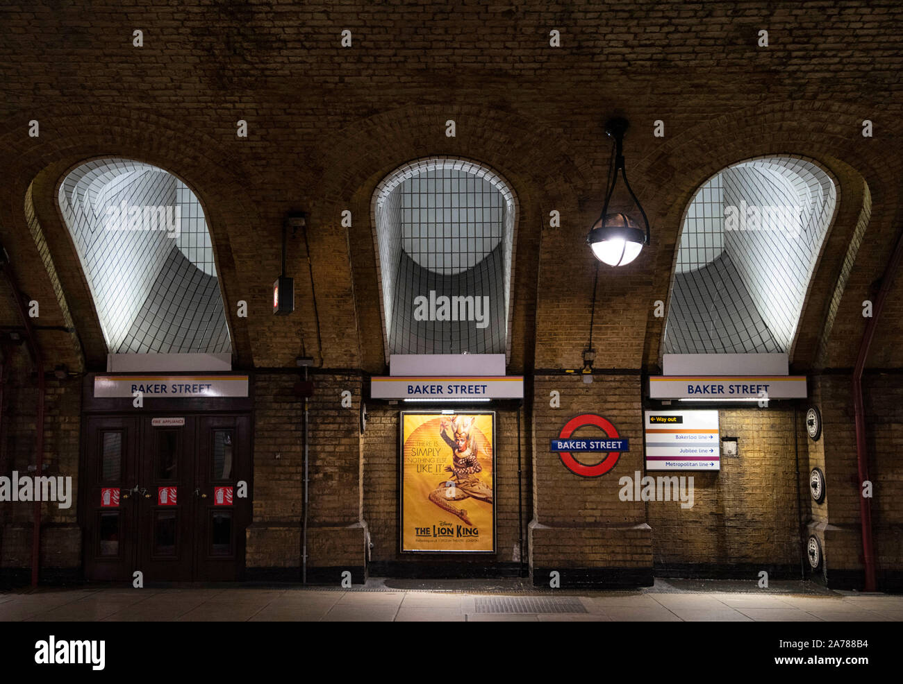Platform of the historic Baker Street Underground Station in London ...