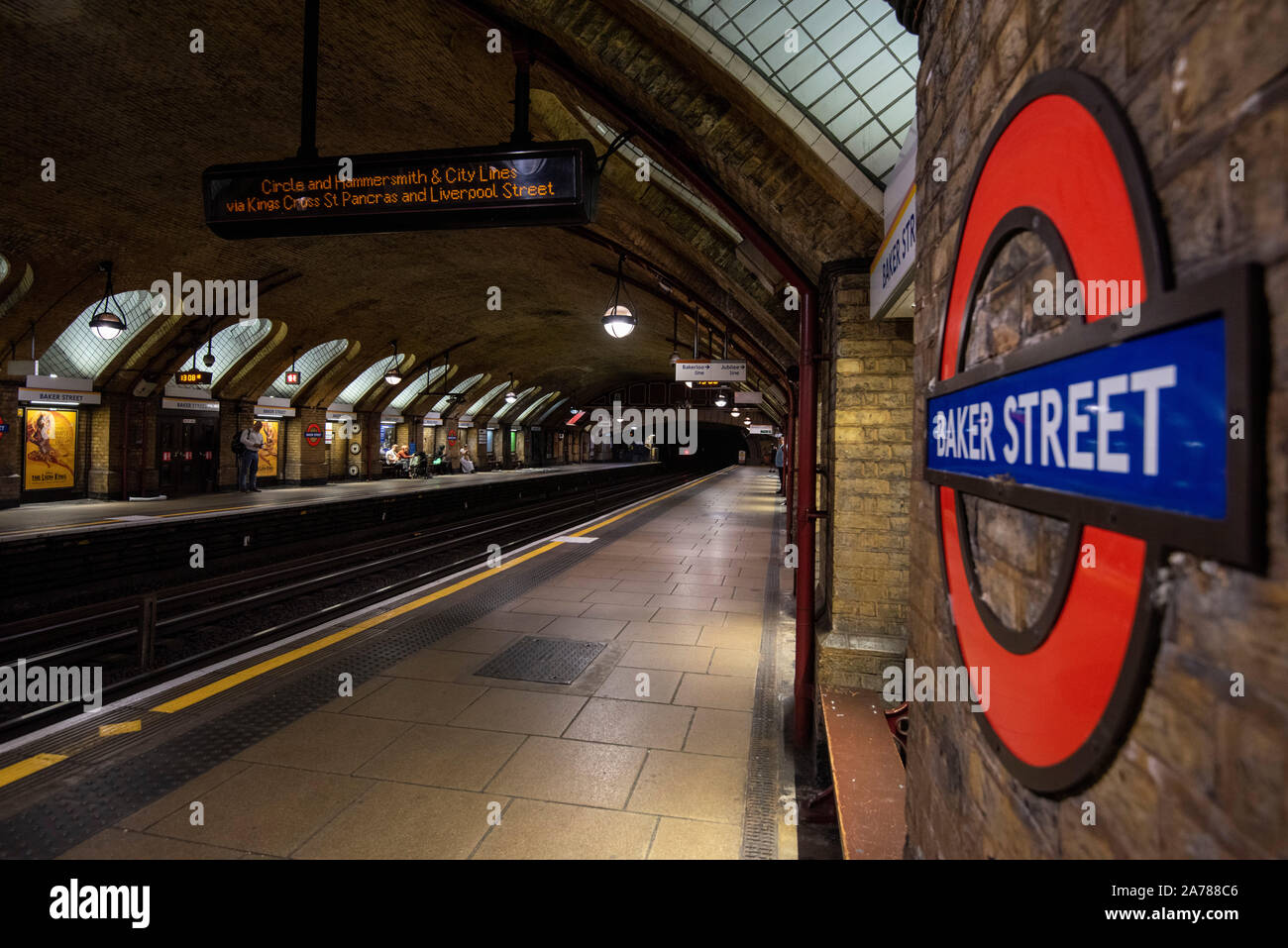 Platform of the historic Baker Street Underground Station in London ...