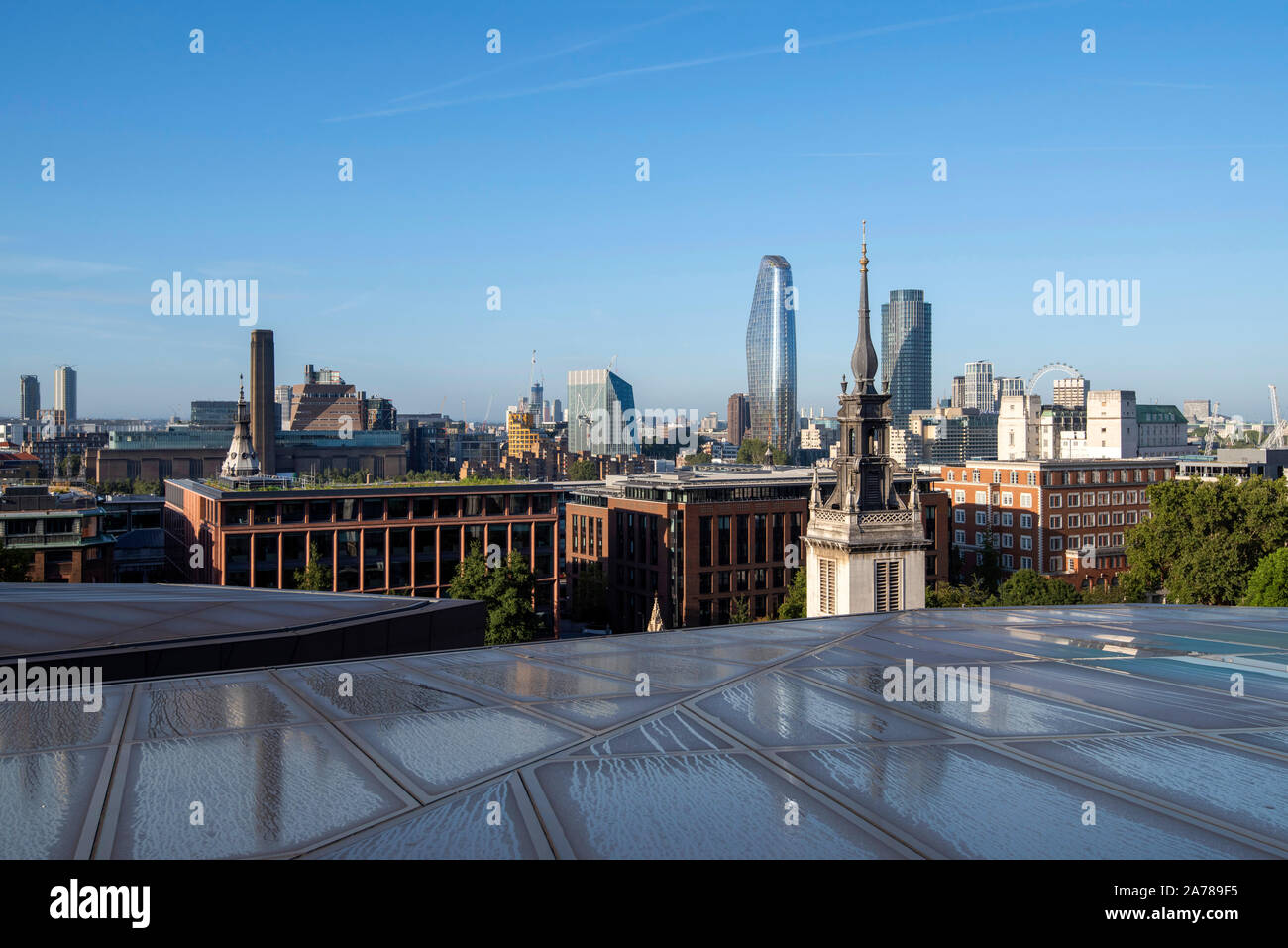 Roof terrace london office hi-res stock photography and images - Alamy