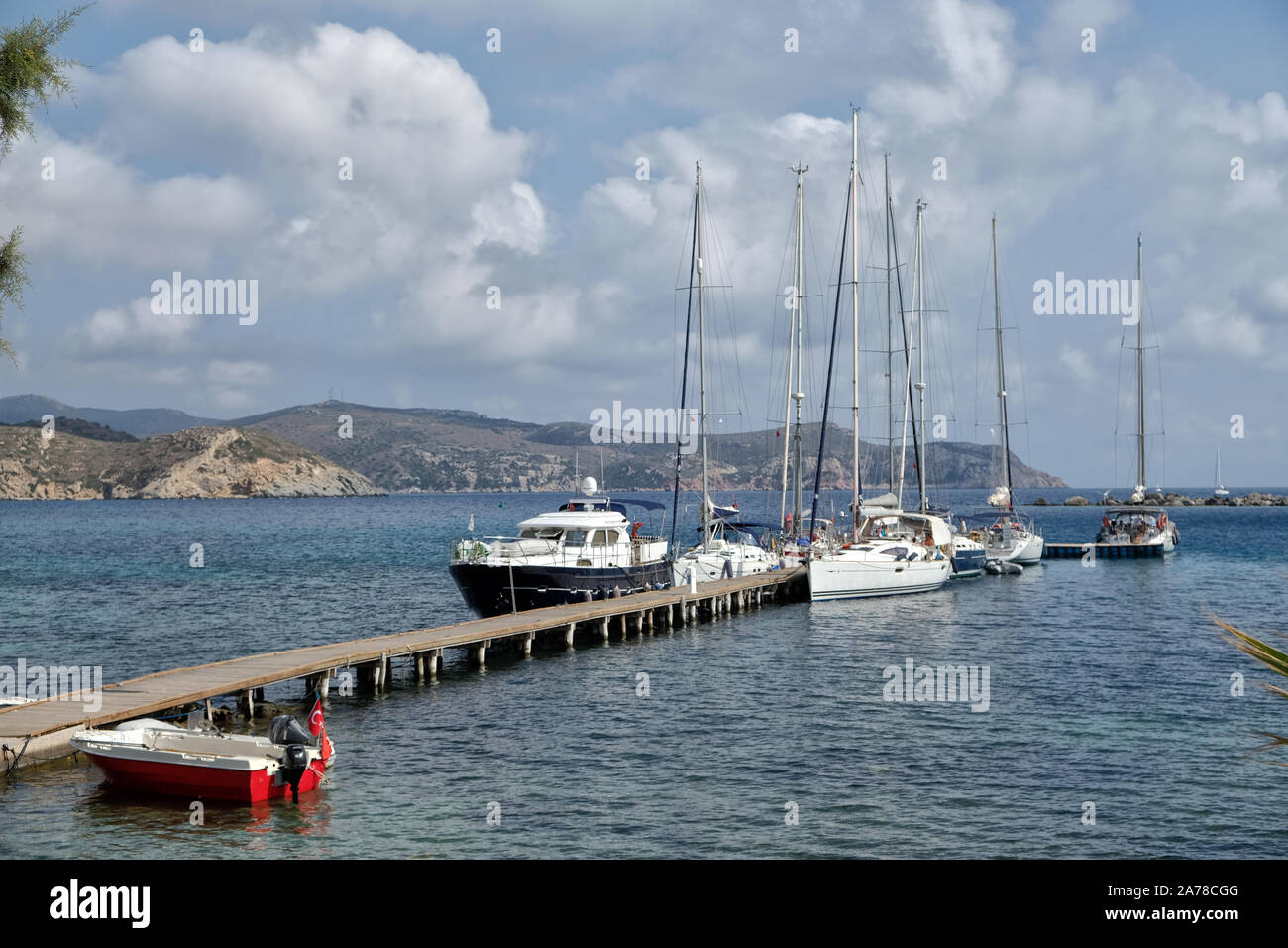 Ancient wharf hi-res stock photography and images - Alamy