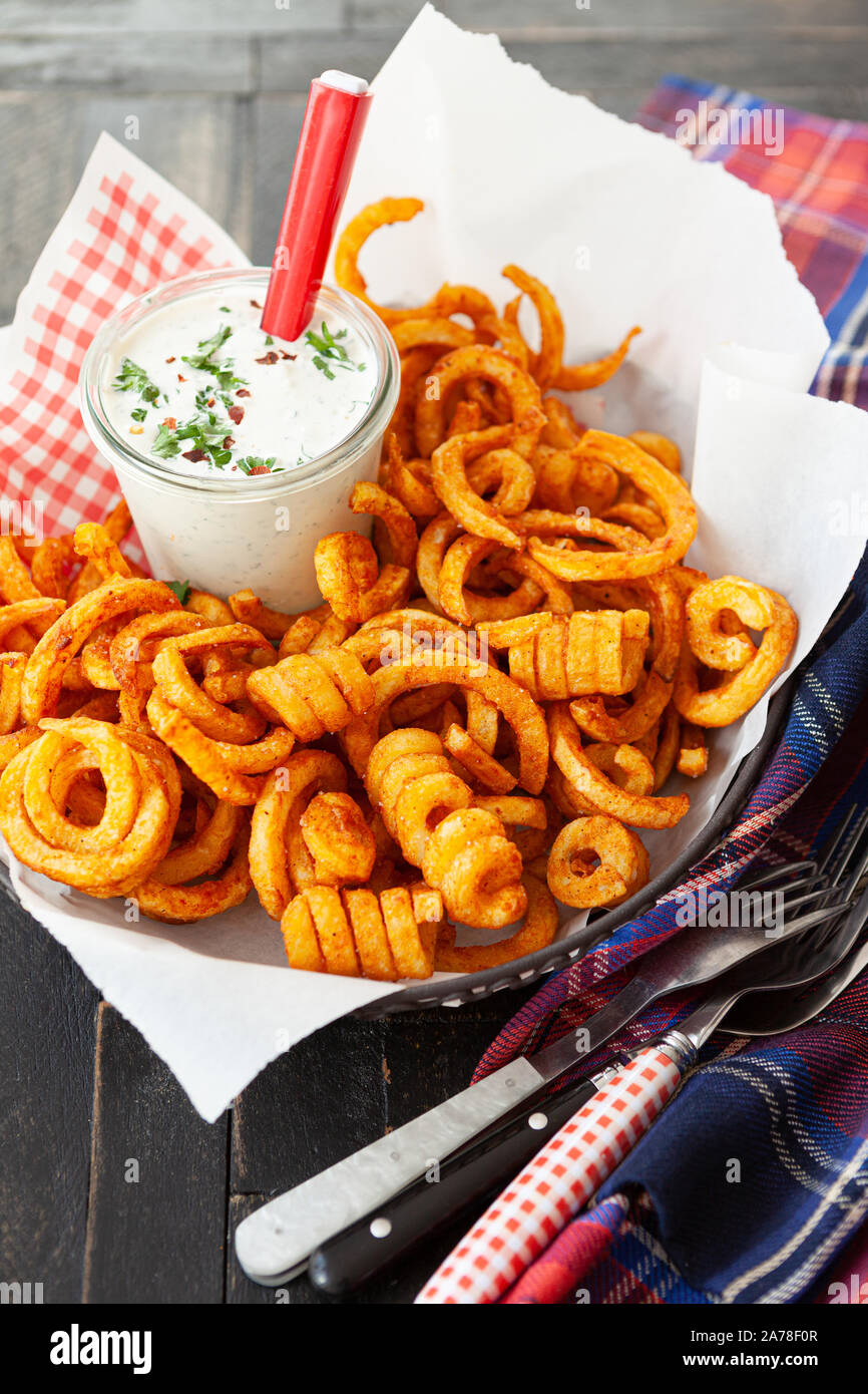 Curly fries hi-res stock photography and images - Alamy