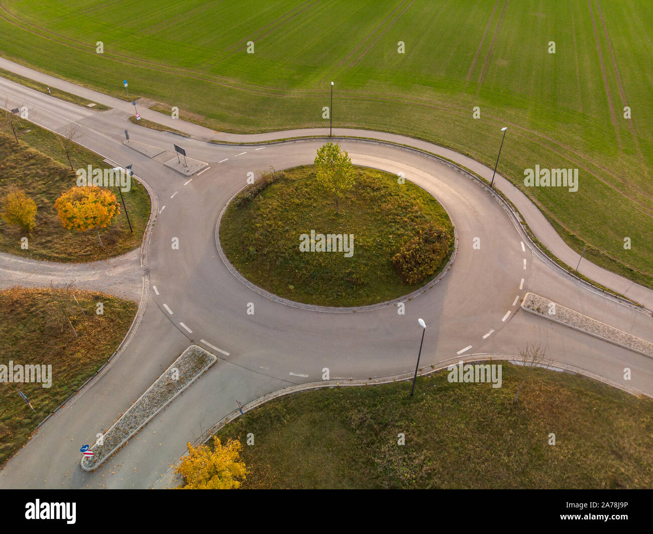 Empty roundabout traffic from hi-res stock photography and images - Alamy