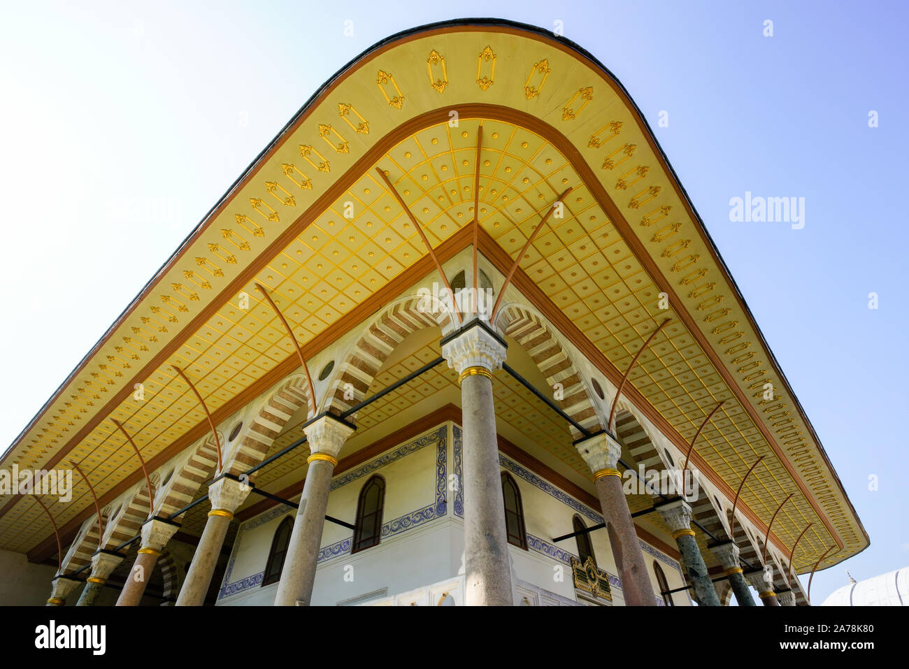 Topkapi palace is one of the most superb examples of Ottoman ...