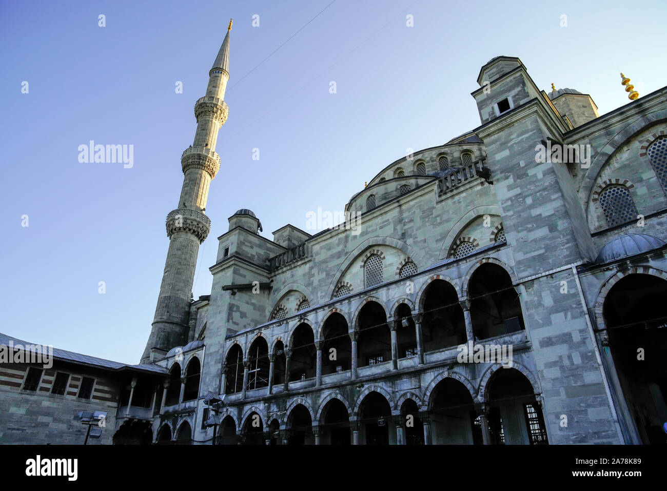 Scenic view of famous Sultan Ahmed Blue Mosque, Istanbul, Turkey Stock ...