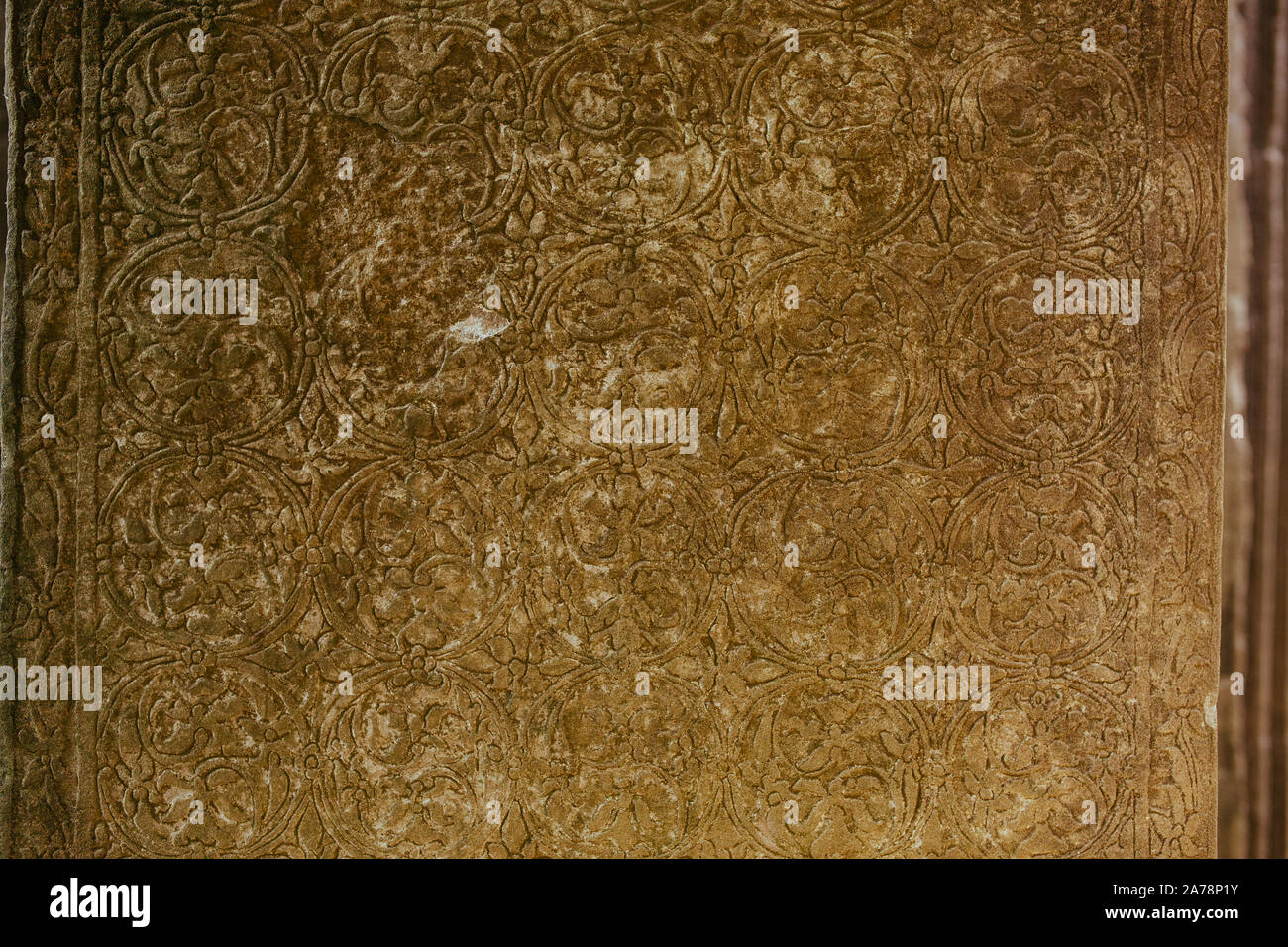 Cambodian Acient Murals and cave paintings on Agkor Wat temple walls ...