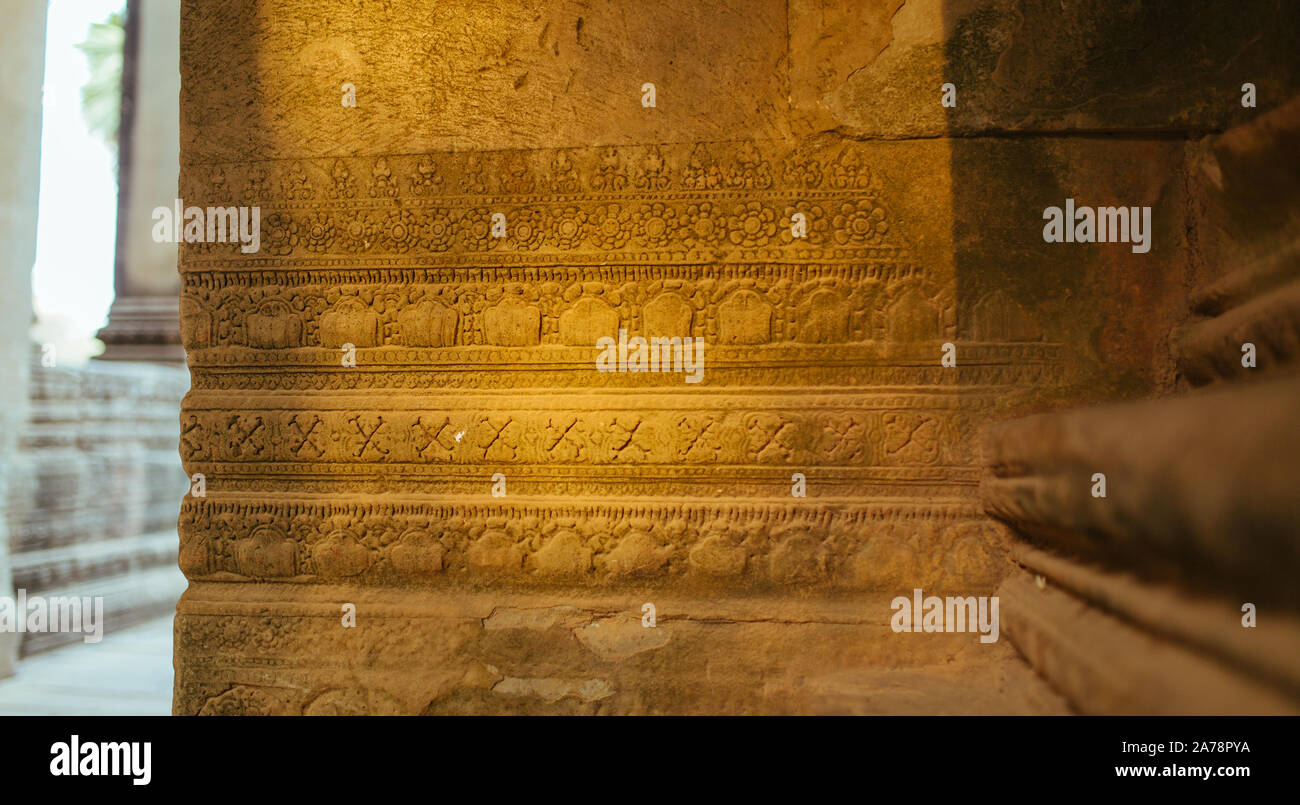 Cambodian Acient Murals and cave paintings on Agkor Wat temple walls ...