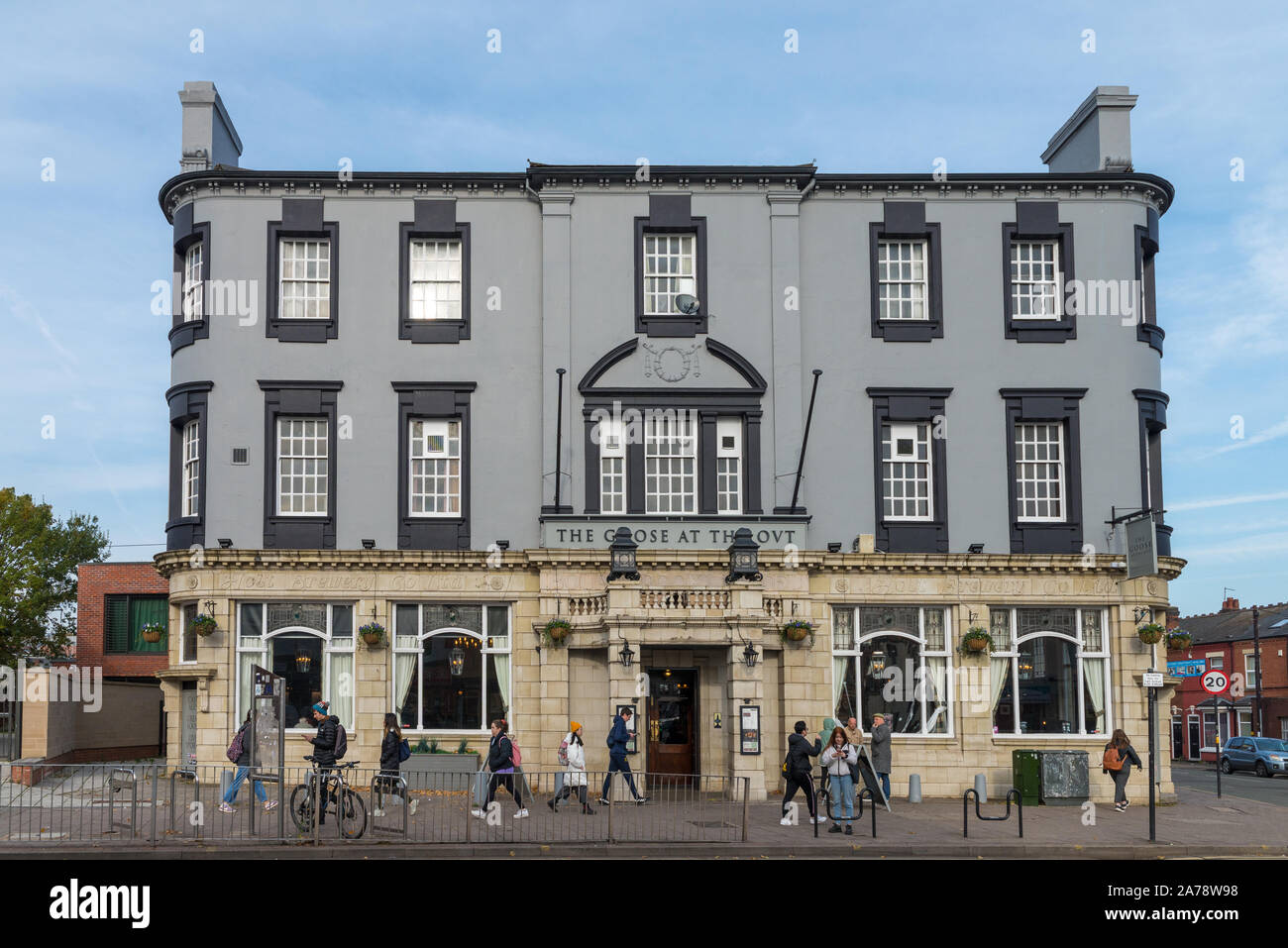 Oak tavern hi-res stock photography and images - Alamy