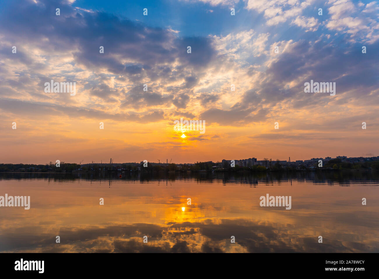 Beauty of sunset hi-res stock photography and images - Alamy