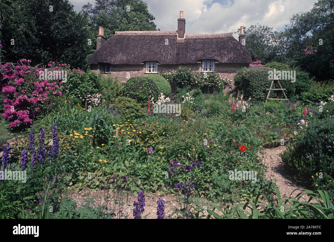 Thomas hardy cottage hi-res stock photography and images - Alamy