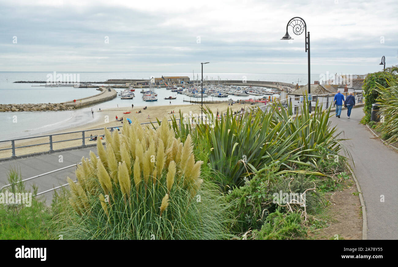 Lister and langmoor gardens hi-res stock photography and images - Alamy