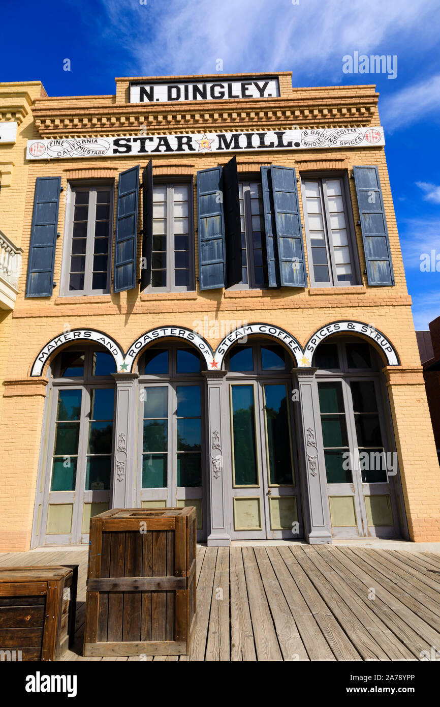 Old mill town hi-res stock photography and images - Alamy