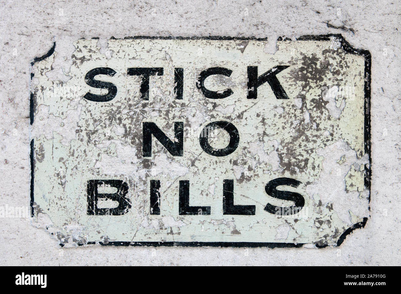 Stick no bills hi-res stock photography and images - Alamy