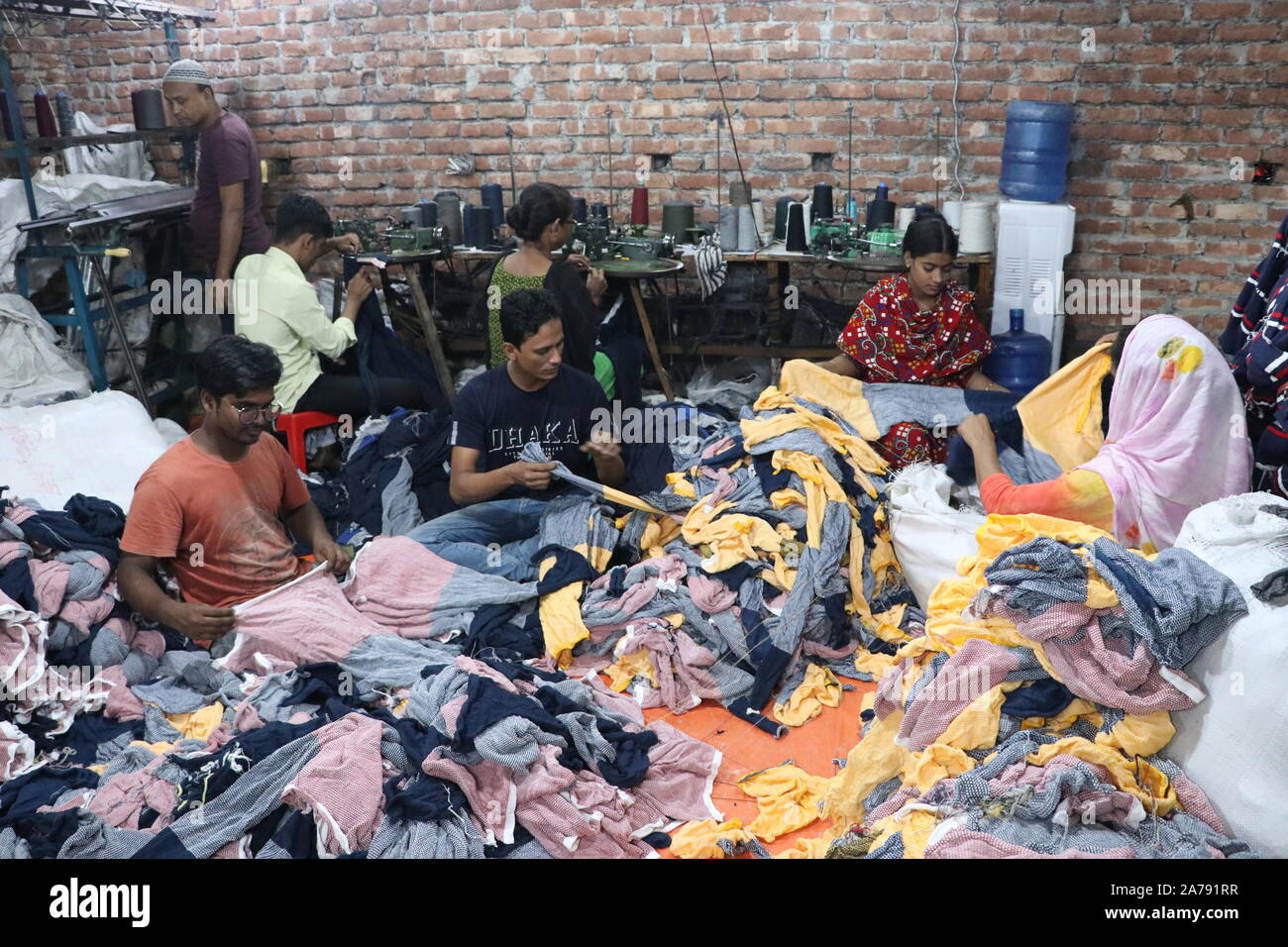 Dhaka kuril hi-res stock photography and images - Alamy