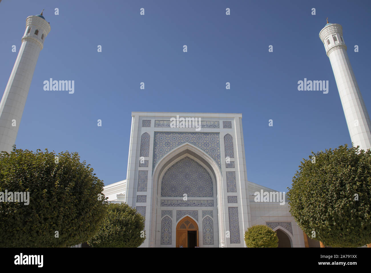 the new and spectacular minor mosque in tashkent uzbekistan Stock Photo ...
