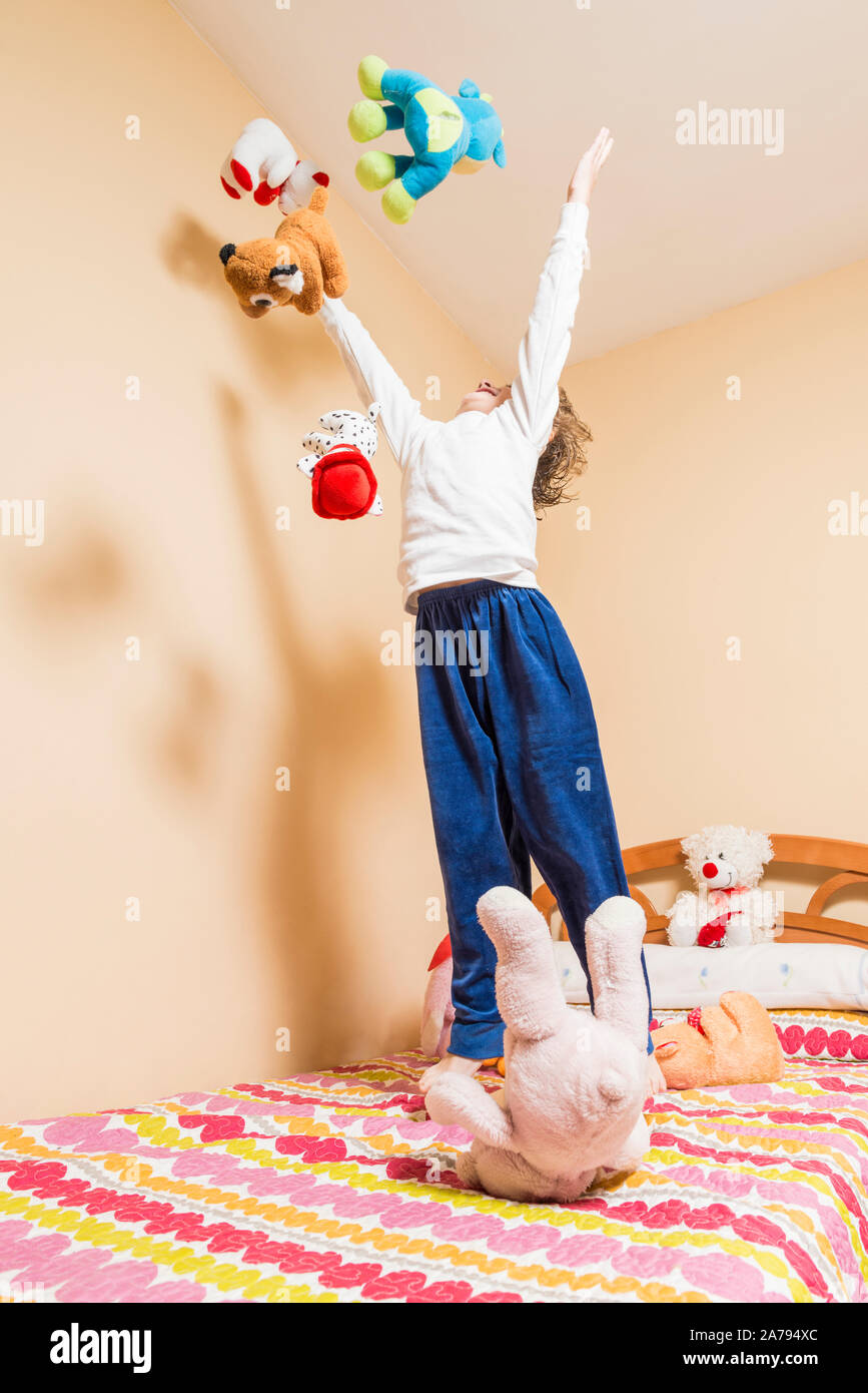 Toy animals on the bed hi-res stock photography and images - Alamy