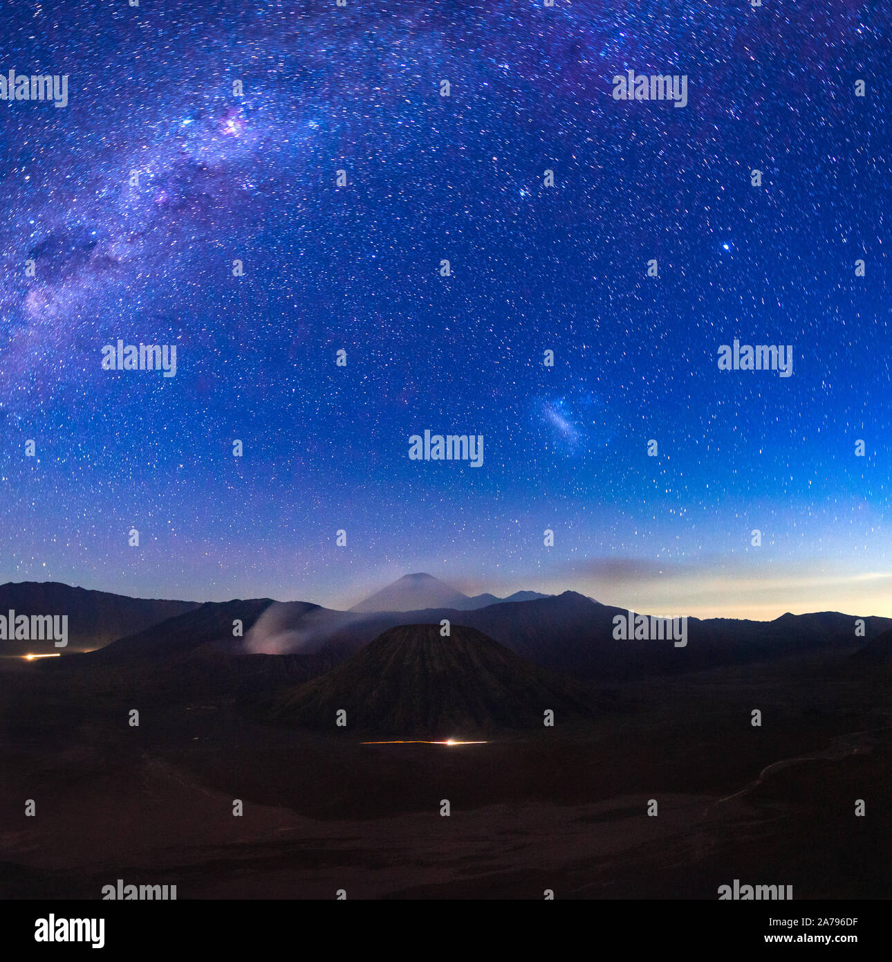Milky way at bromo tengger semeru national park hi-res stock ...