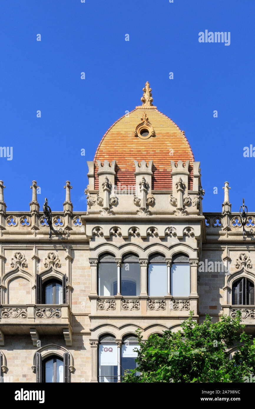Barcelona historic architecture, tiled roof top, Spain, Europe Stock ...