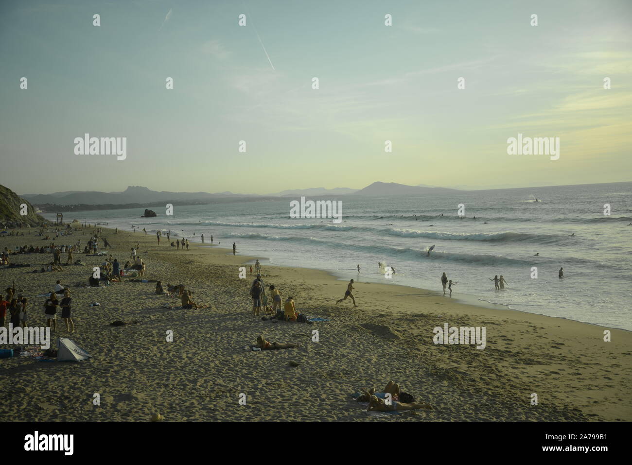 South-West France. People having fun on the beach, pasakdek Stock Photo ...
