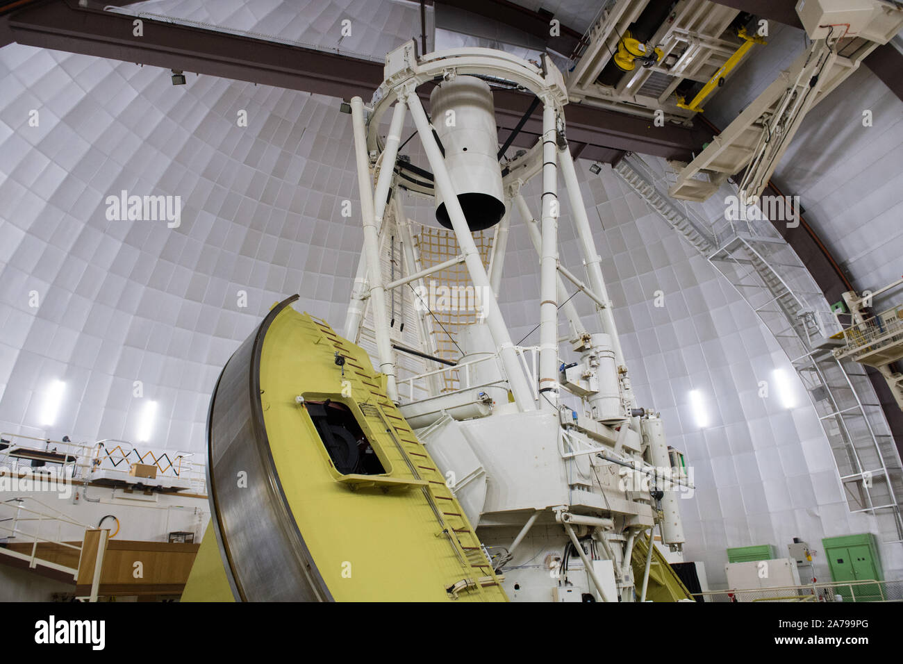 Anglo australian observatory siding spring hi-res stock photography and ...