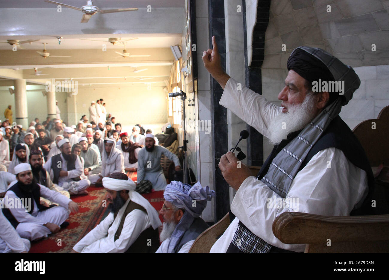 View of all parties workers on the way going for a long march from JUI ...