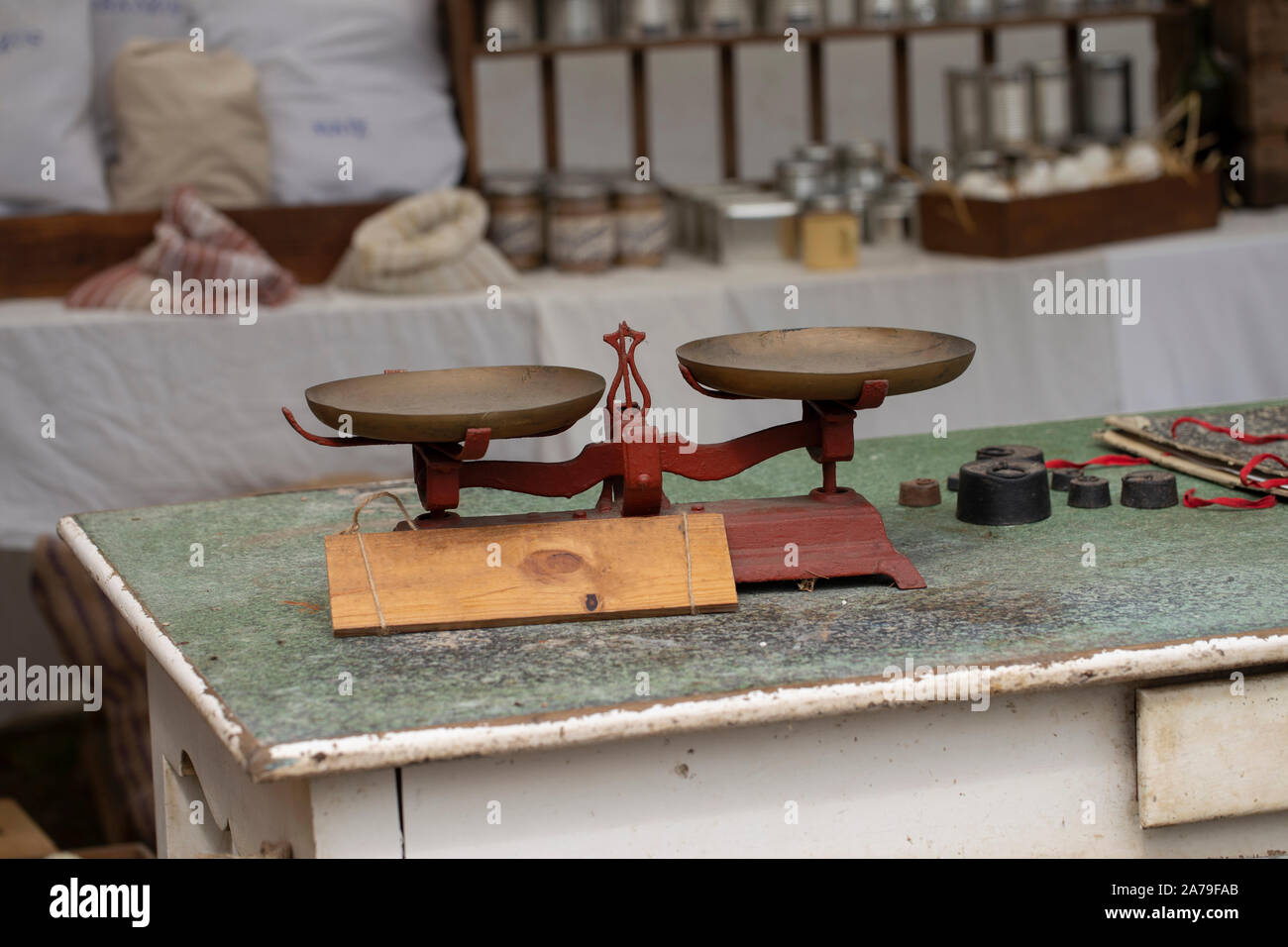 Antique scale hi-res stock photography and images - Alamy