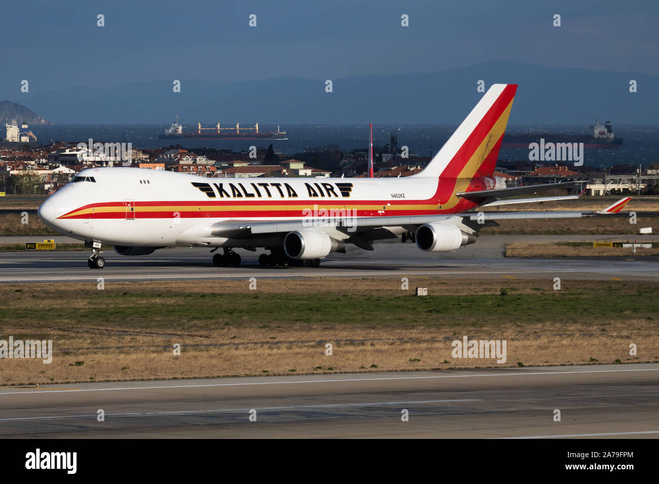 Kalitta air cargo hi-res stock photography and images - Alamy