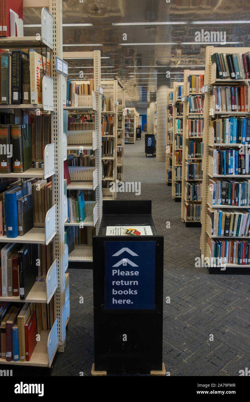 Library building state university hi-res stock photography and images ...
