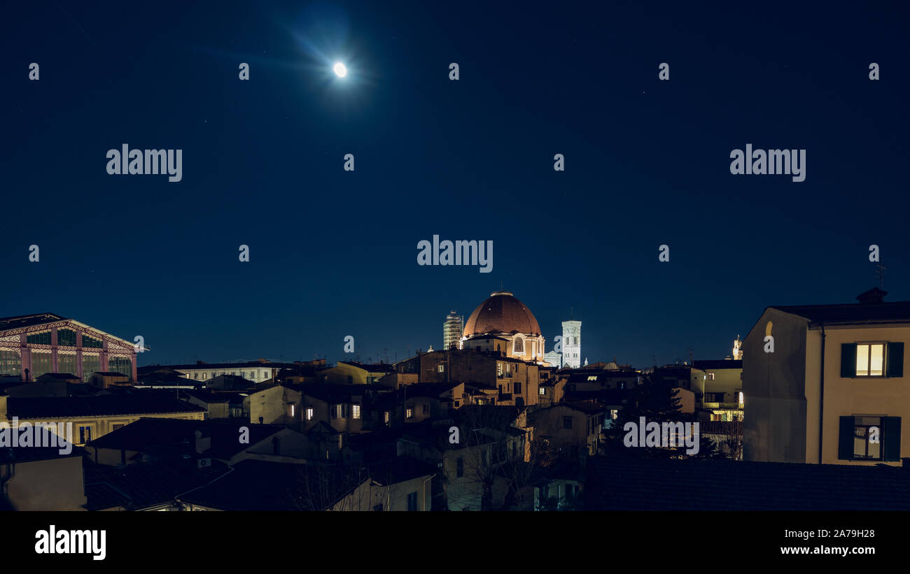 Firenze skyline at night under a bright moonlight Stock Photo - Alamy