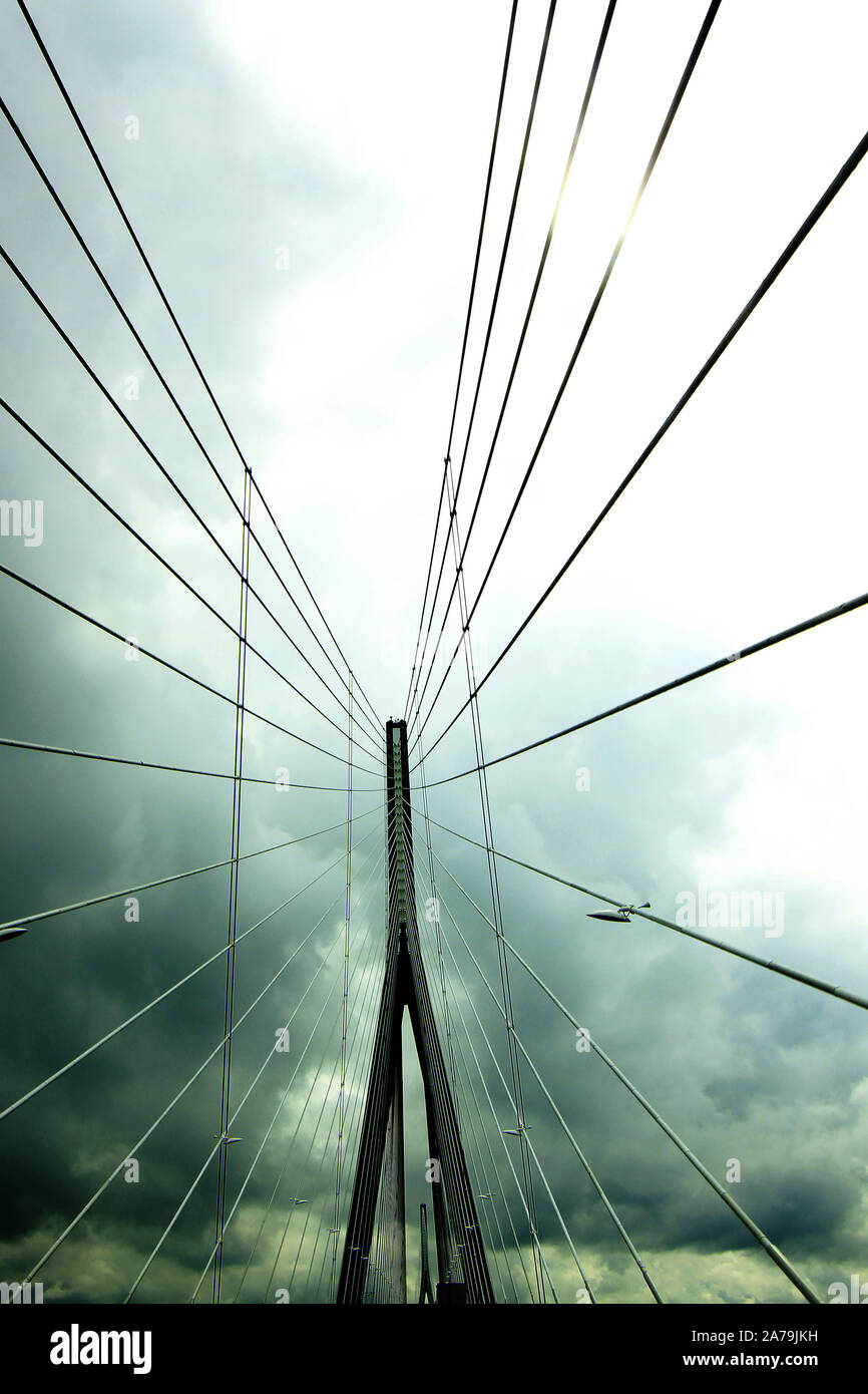 Etretat (Normandy, France): sky across the bridge Stock Photo - Alamy