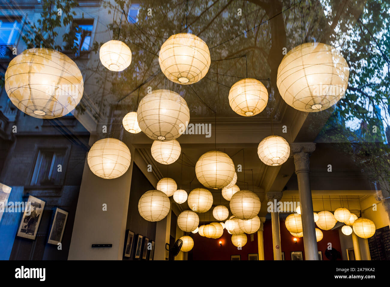 Paper Japanese lanterns in bar restaurant - Saint Gilles, Brussels ...