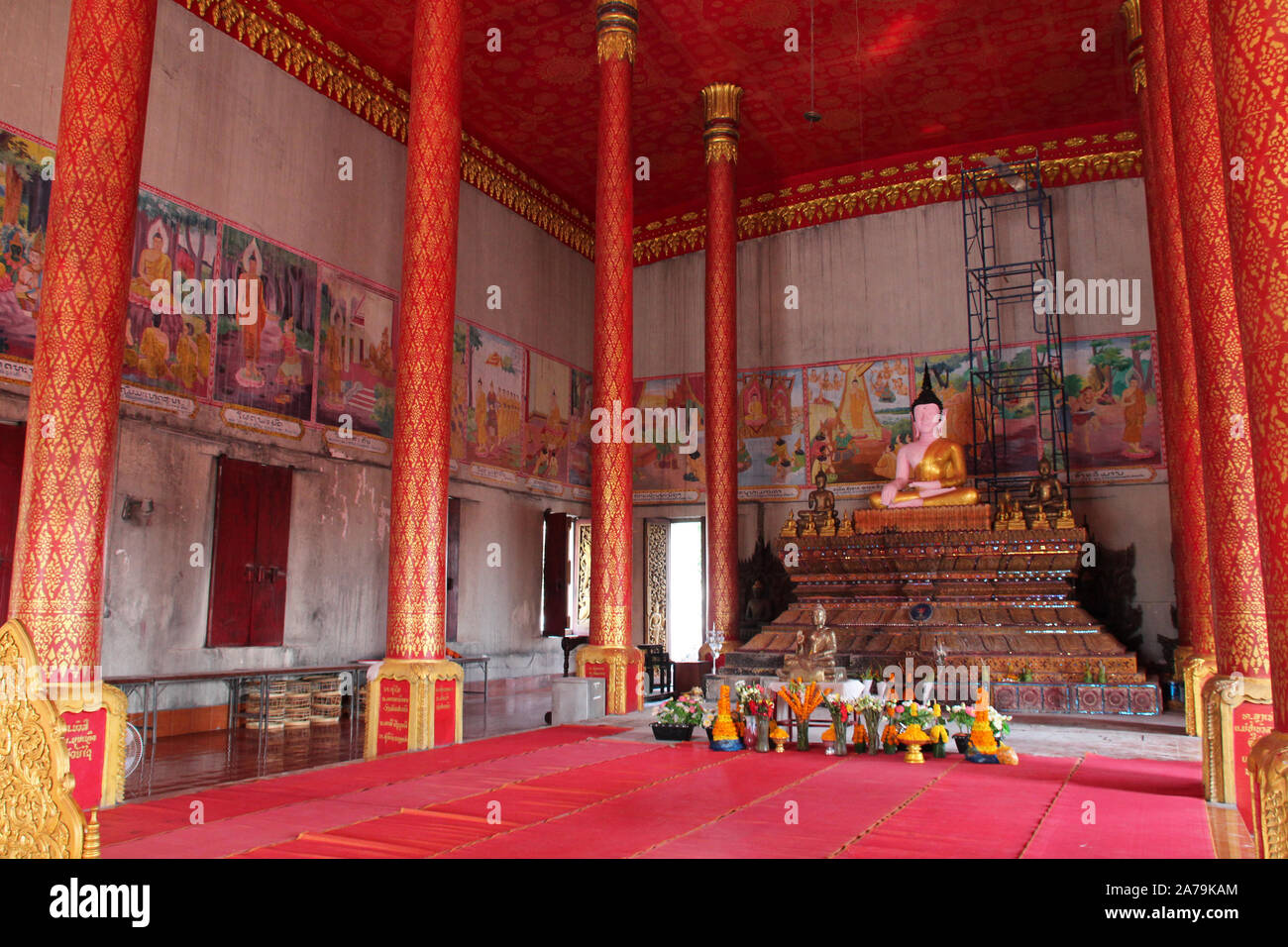 buddhist temple (wat that luang neua) in vientiane (laos Stock Photo ...