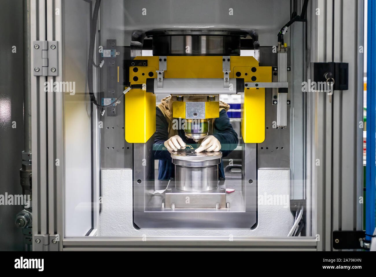 Minting machine hi-res stock photography and images - Alamy
