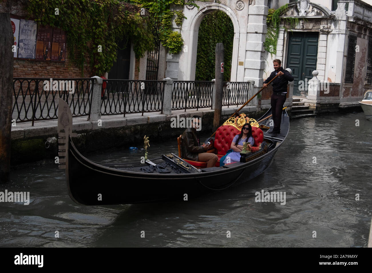 Female gondolier in venice hi-res stock photography and images - Alamy