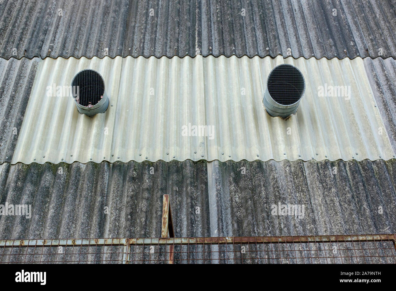 Electric ducts hi-res stock photography and images - Alamy