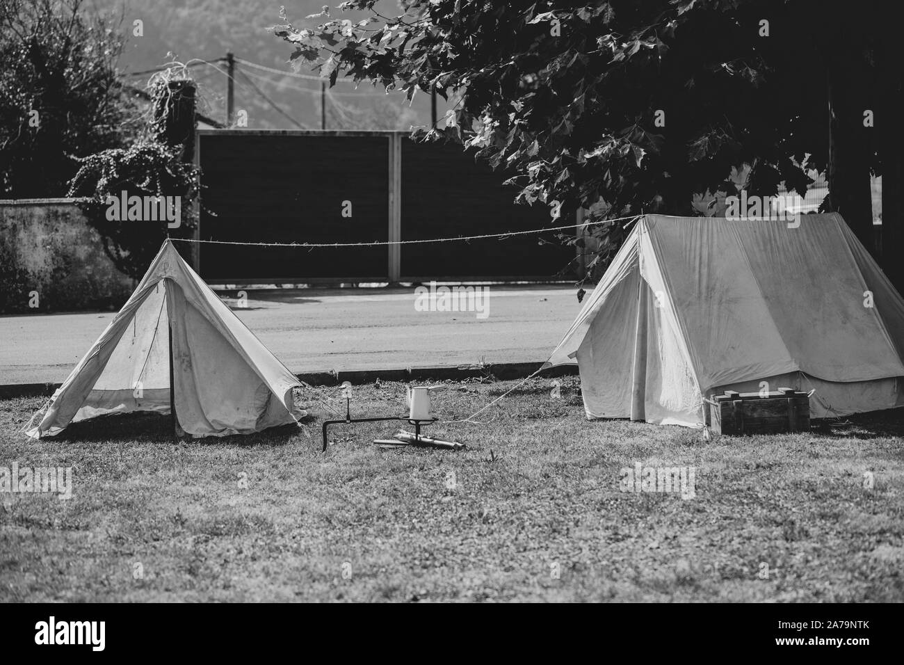 Shelter tents Black and White Stock Photos & Images - Alamy