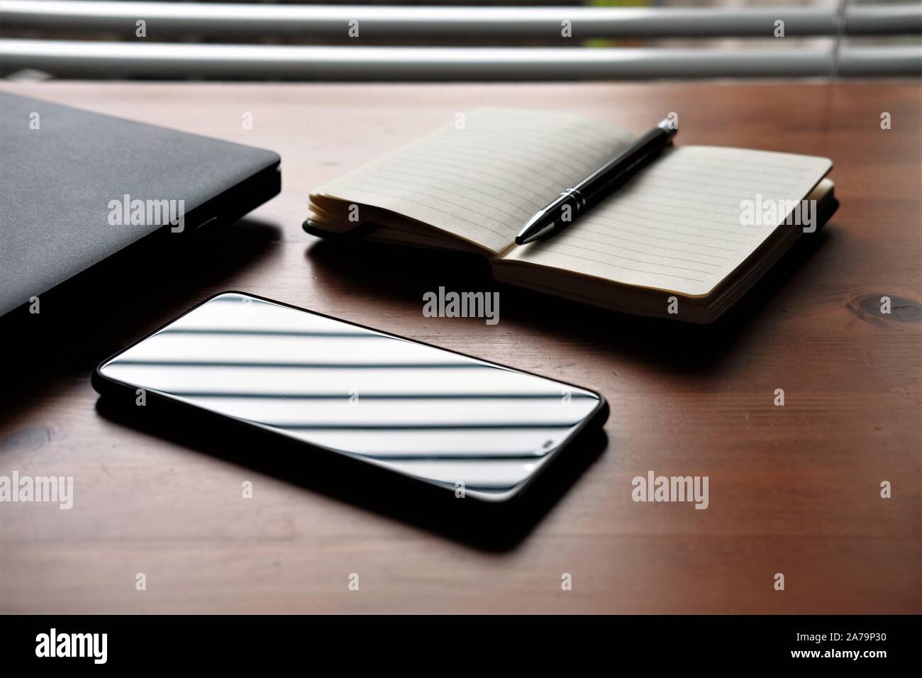 Technology table hi-res stock photography and images - Alamy