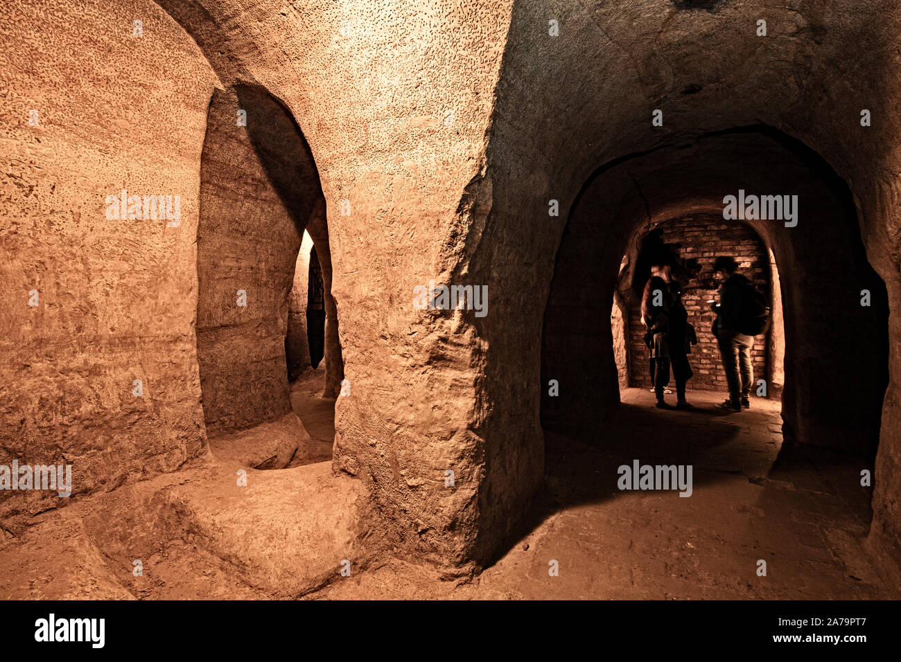 Italy Marche Osimo Grotte di Piazza Dante galleria| Italy Marche Osimo ...