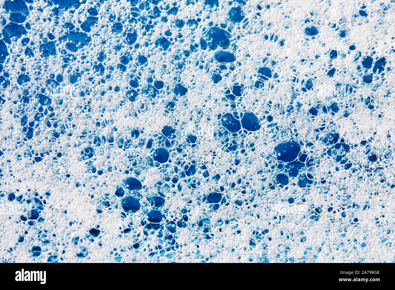 Bath - Water bubbles and foam Stock Photo - Alamy