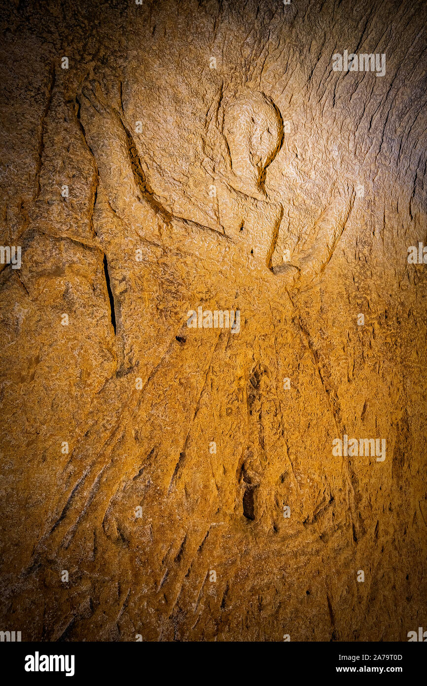 Italia Marche Osimo Grotte Simonetti Dea Tanit| Italy Marche Osimo ...