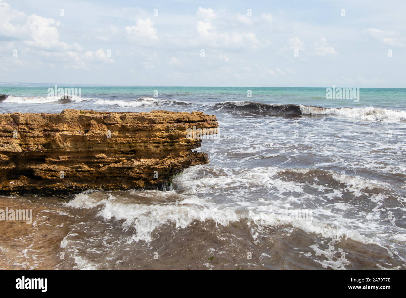 Sea waves crashing at the rocks of the Bulgarian Black Sea beach Stock ...