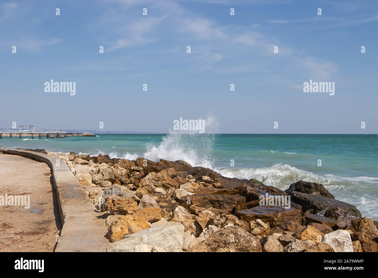 Sea waves crashing at the rocks of the Bulgarian Black Sea beach Stock ...